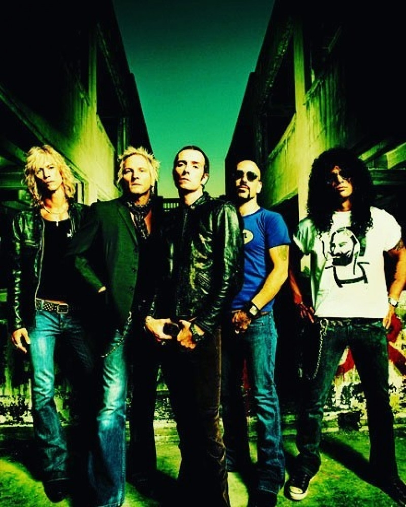 Mixmediamax | Velvet Revolver: Band yang Bisa Menjadi Besar, Tapi Tidak ...